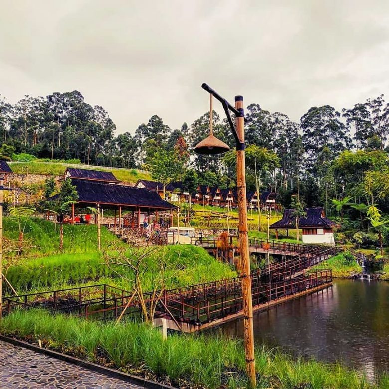 Dusun Bambu - Daya Tarik, Penginapan Dan Harga Tiket Masuk ...