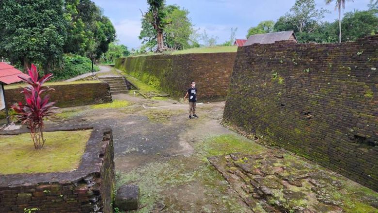 Mengunjungi Wisata Sejarah Benteng Somba Opu Makassar - PanduanWisata.id